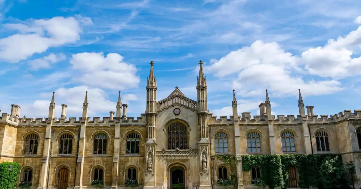 Apply for Apply For Jusoor's Cambridge Scholarship